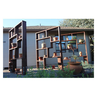 Steel wall and daring displays - Contemporary - Landscape - Portland ...