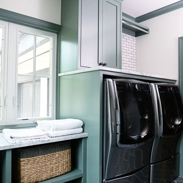 75 Beautiful Galley Laundry Room Ideas & Designs - February 2025 | Houzz AU