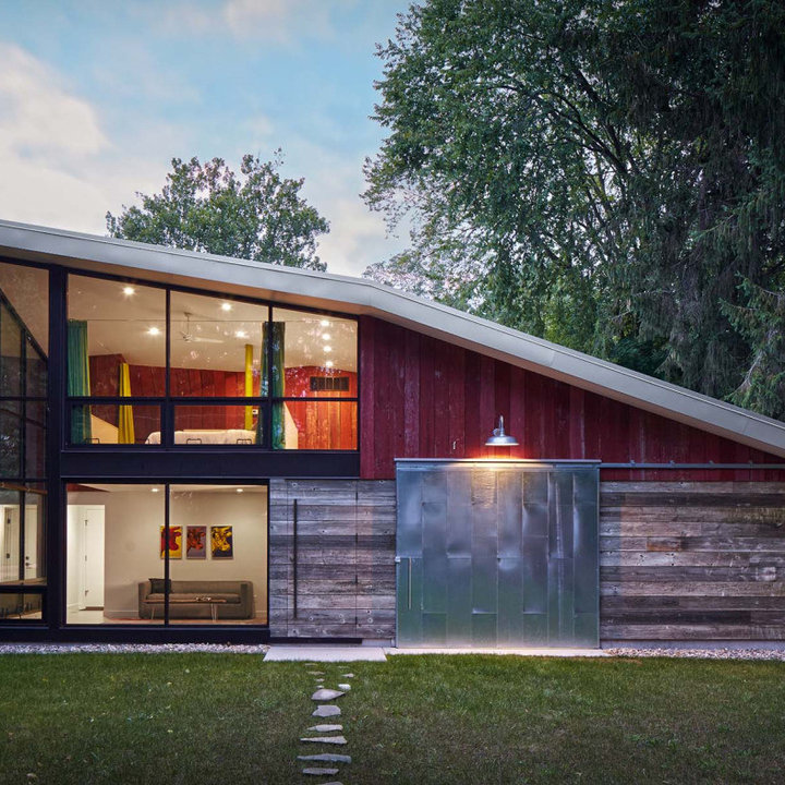 75 Industrial Exterior Home Ideas You'll Love - May, 2026 | Houzz