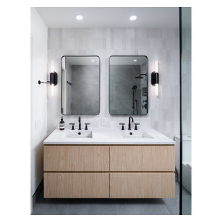 DUMBO Bathroom Renovation - Bathroom - New York - by Chapter | Houzz