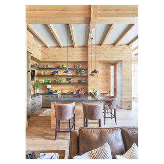 Lakeside Farmhouse - Rustic - Home Bar - Charlotte - by Kingswood ...