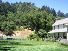 Houzz TV: Fred MacMurray’s Enduring Farmhouse Retreat