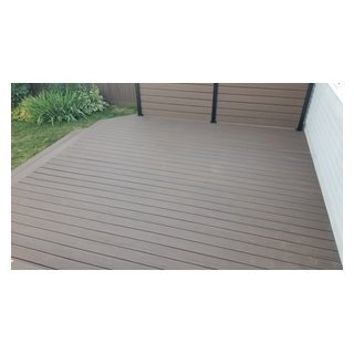 TimberTech Composite Deck - Dark Roast with Privacy Screen - Modern ...