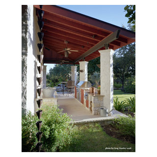 Pool House Grill Area - Austin - by CG&S Design-Build | Houzz