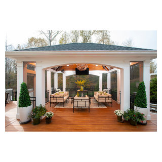 Custom Retractable Screen Room with Low-Maintenance Zuri Deck - DC ...