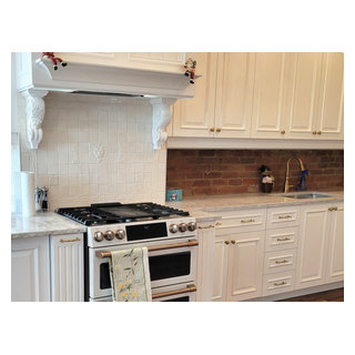 Custom Victorian Lion Kitchen Tile Backsplash - Victorian - Kitchen ...