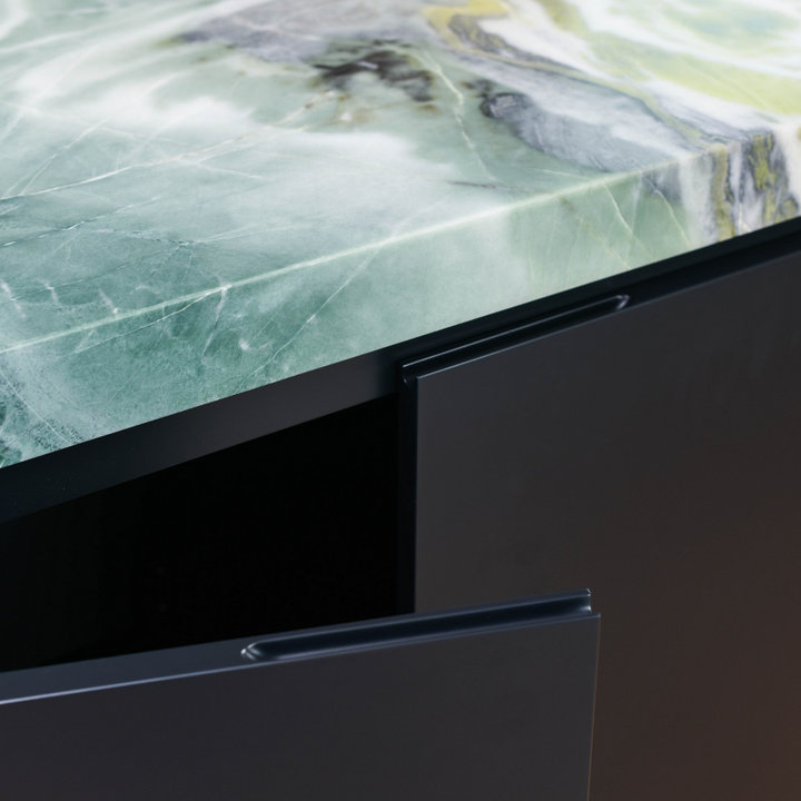 75 Beautiful Kitchen with Green Benchtop Ideas & Designs - May 2024 ...