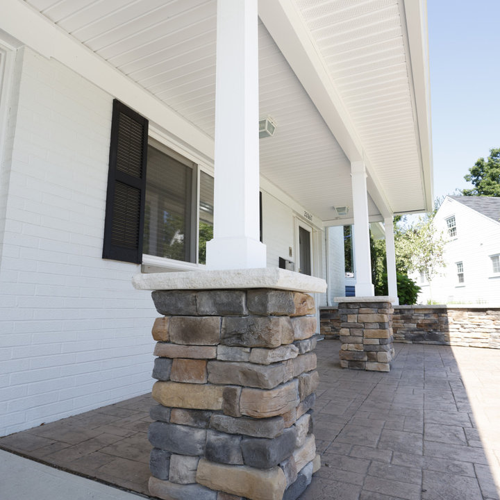 75 Modern Porch Column Ideas You'll Love - October, 2025 | Houzz