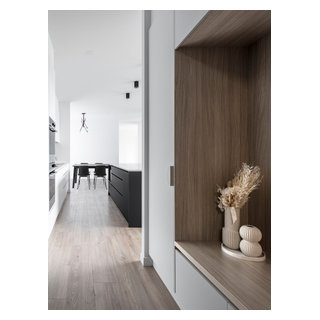 MONCRIEFF - New Home - Contemporary - Hall - Brisbane - by Big House ...