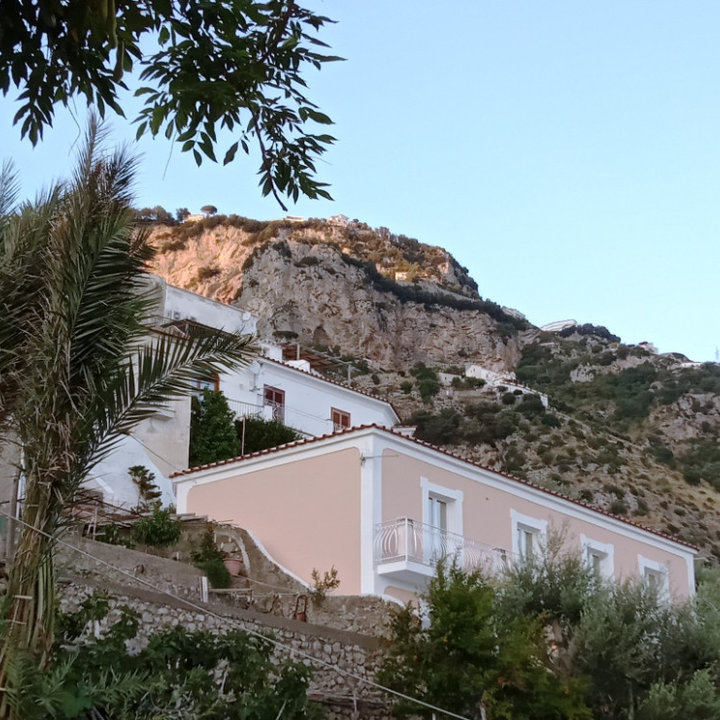75 Beautiful Pink Exterior Ideas & Designs - May 2026 | Houzz AU