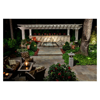 Bluestone, Pergola and a Splash Pool - Traditional - Patio - Chicago ...