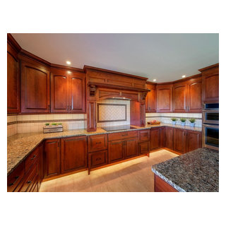 Red Birch Elegance - Traditional - Kitchen - Burlington - by Kitchens ...