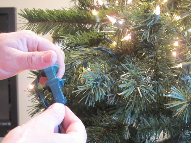 How to Put Lights on a Christmas Tree | Houzz