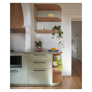 Jed & Renee's Kitchen - Right-hand Side - Modern - Kitchen - Sydney ...