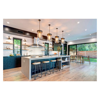 Modern Farmhouse in Beverly Hills - Farmhouse - Kitchen - Los Angeles ...