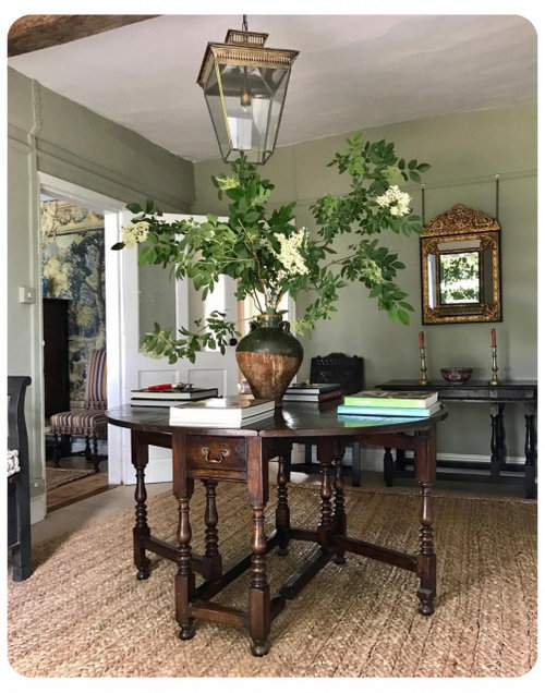 Rearranging my entry hall table?