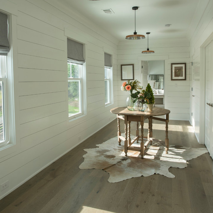 75 Green Hallway Ideas You'll Love - May, 2026 | Houzz