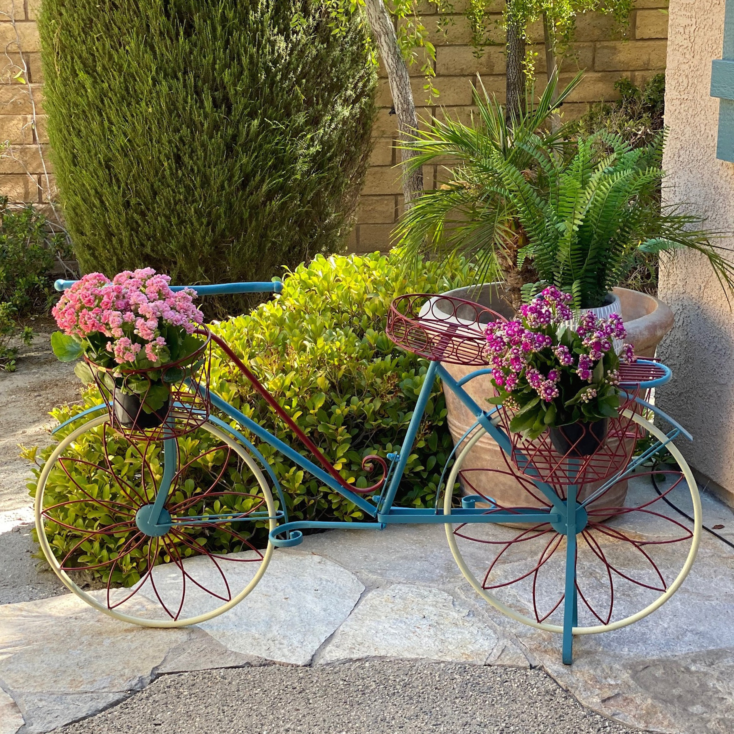 Urban Designs Farmhouse Vintage Style All-Weather Metal Bicycle Pot ...