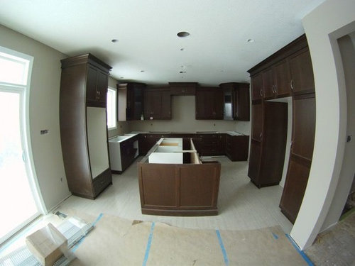 Builder bumped out range hood cabinet, is this a mistake