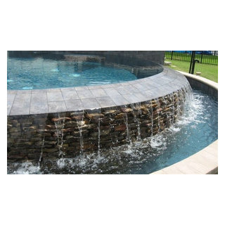 Vanishing Edge Pool Basin with Tile Stacked Stone - Piscine - Orlando ...