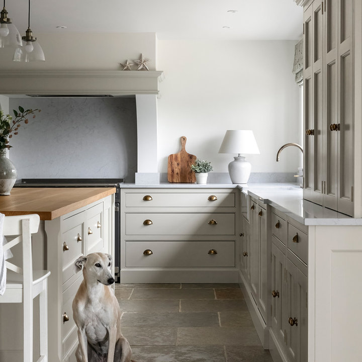 75 Beautiful Kitchen with a Chimney Breast Ideas and Designs - October ...