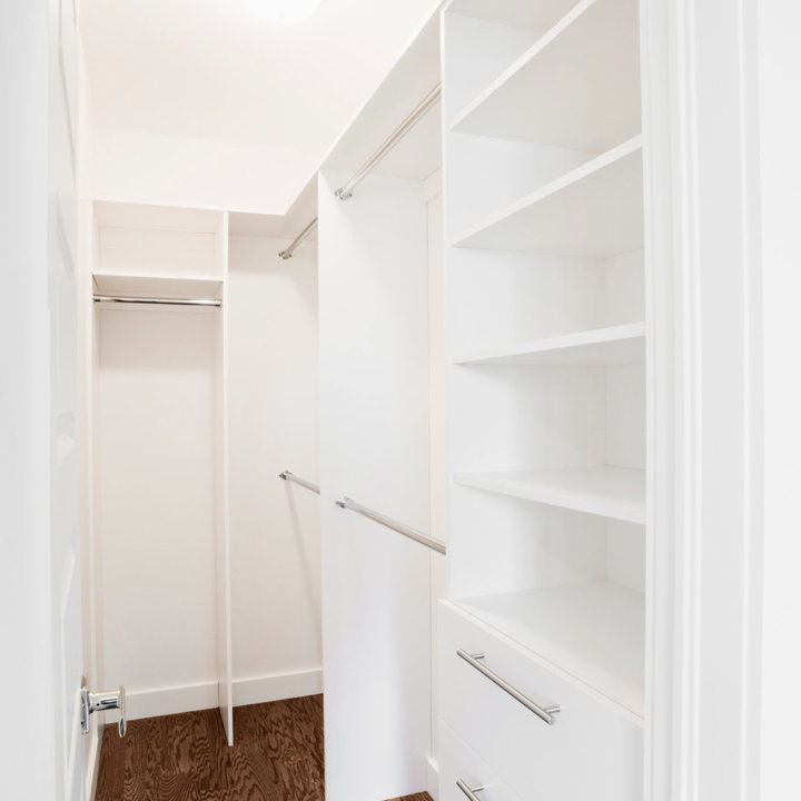 75 Beautiful Small Walk-in Wardrobe Ideas & Designs - July 2025 | Houzz AU