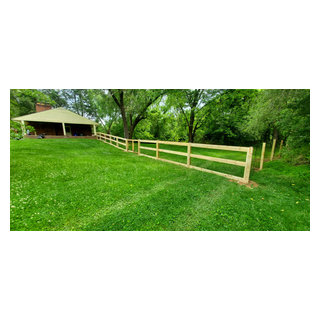 3 Tier Fence - DC Metro - by The Homeowners Helper LLC | Houzz