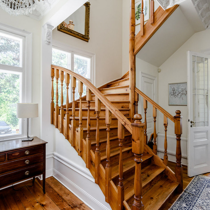 75 Beautiful Victorian Staircase Ideas & Designs - June 2026 | Houzz AU