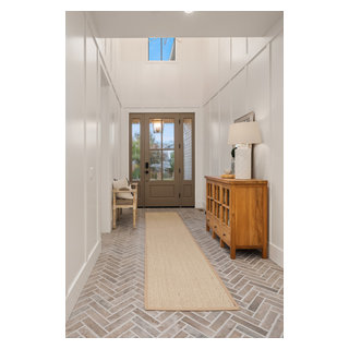 Mandy - Farmhouse - Entry - Seattle - by Enfort Homes | Houzz