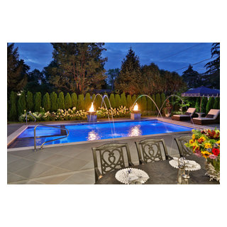 Park Ridge, IL Rectilinear Swimming Pool with Interior Hot Tub ...