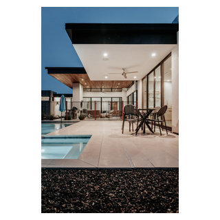 Gabriel Home - Modern - Pool - Phoenix - by Spry Architecture | Houzz