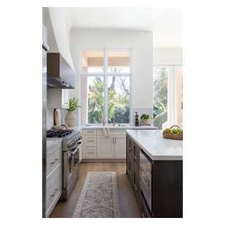 Five's a Vibe - Kitchen - San Diego - by Blythe Interiors | Houzz