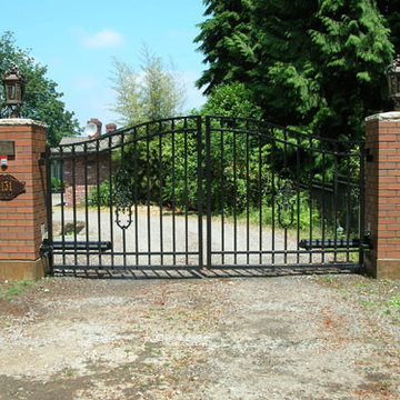 Driveway Gate Columns - Photos & Ideas | Houzz