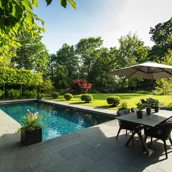 75 Beautiful Traditional Garden Ideas and Designs - February 2023 ...