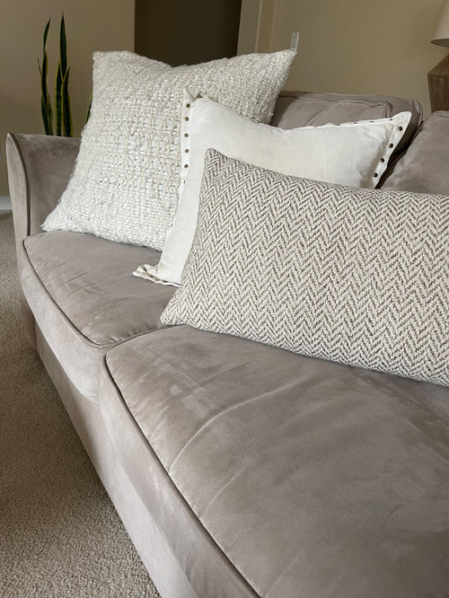What color pillows