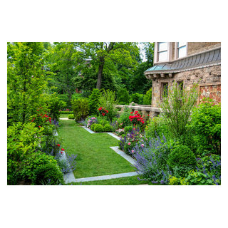 Brookline Brownstone - Traditional - Landscape - Boston - by a Blade of ...
