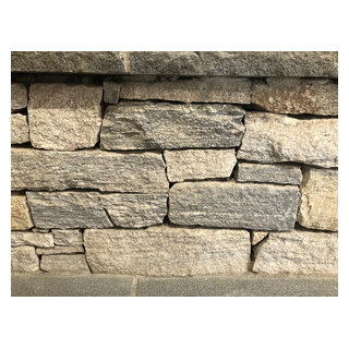 Liberty Hill Wall Stone - Bridgeport - by Better Stones | Houzz
