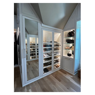Challenging Angled Closet - Armario - Dallas - de Kathleen Jacobson ...