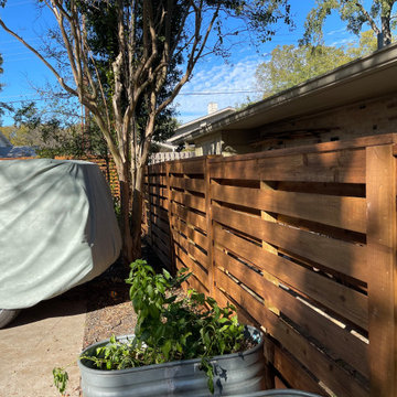 Shadowbox Fence - Photos & Ideas | Houzz