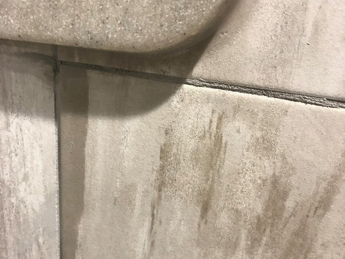 Is this a bad tile job?
