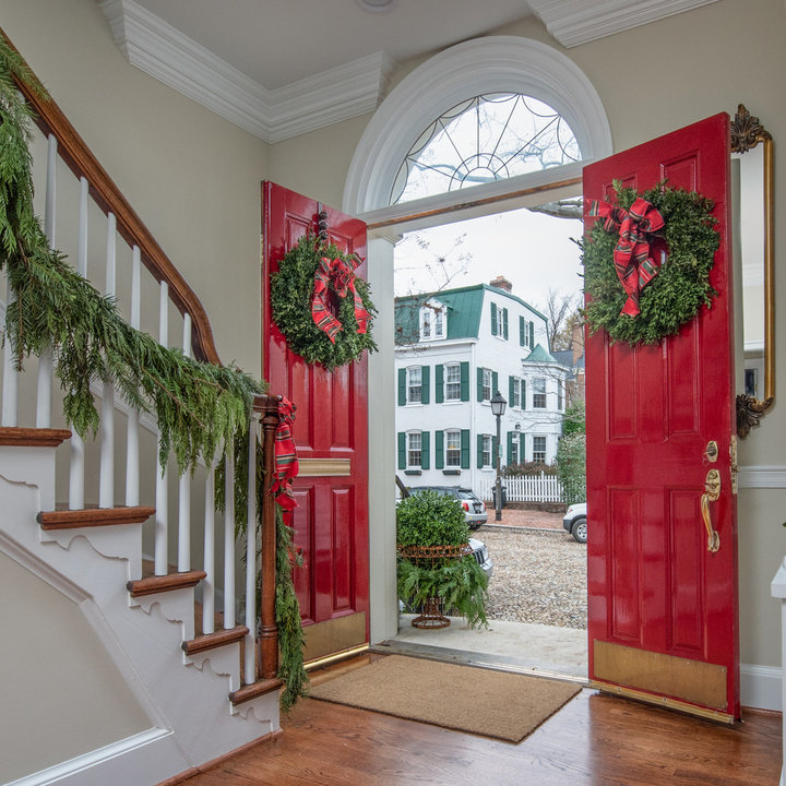 75 Entryway with a Red Front Door Ideas You'll Love - June, 2026 | Houzz