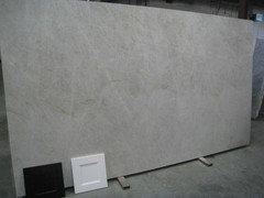 Perla Venata vs Taj Mahal