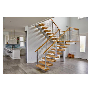 Speedboat Silver Rod Railing - Staircase - Other - by Viewrail | Houzz