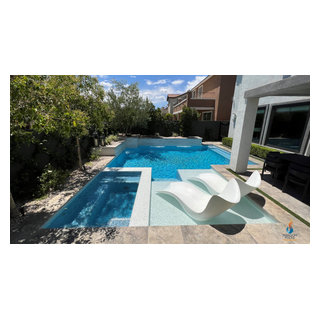 20 Pool Designs Under 600 sq ft - Pool - Las Vegas - by Paragon Pools ...