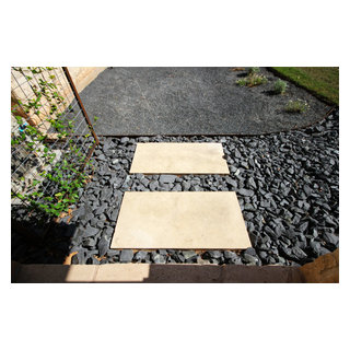 Jester's Crown - Contemporary - Landscape - Austin - by Native Edge ...