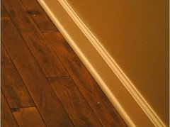 White baseboards and wood flooring - which quarter round?