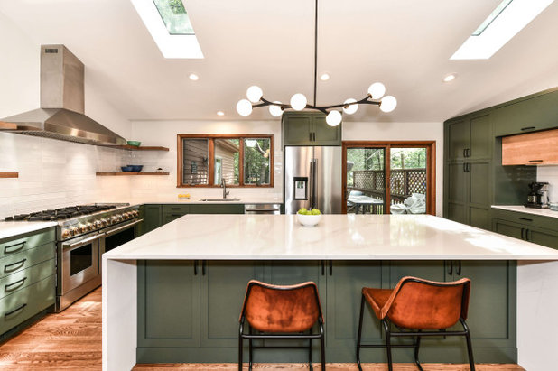 Kitchen of the Week: Bigger With an Open Plan and Green Cabinets