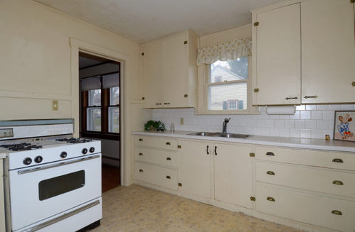 Small kitchen with 2 short walls!