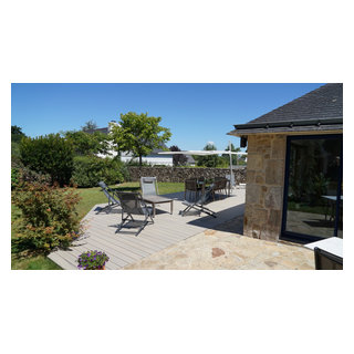 Terrasse convivial réalisée en bois composite - Nantes - by neowood | Houzz