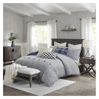 Cotton Clipped Jacquard Comforter Set with Euro Shams and Throw Pillows ...